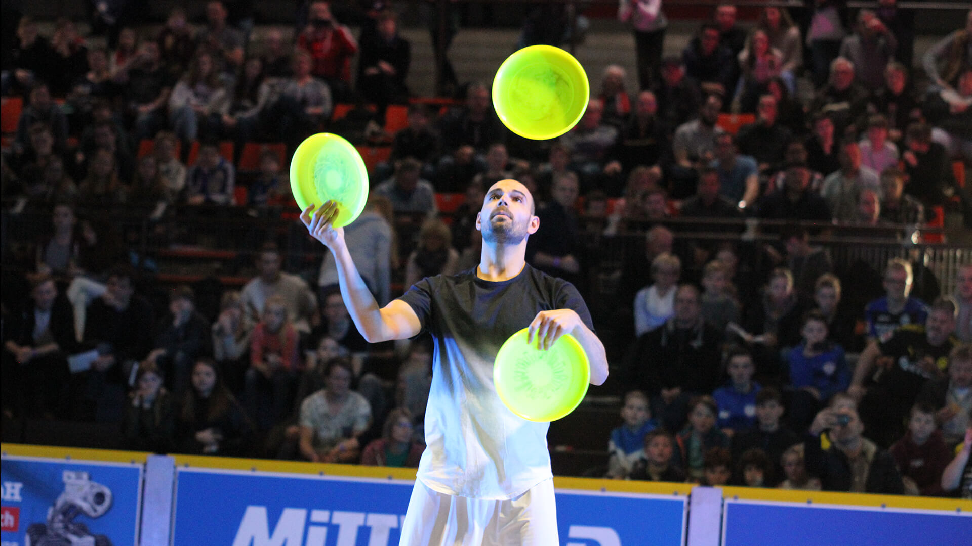 Frisbee Workshop | Jetzt coole Frisbee Freestyle Tricks lernen.